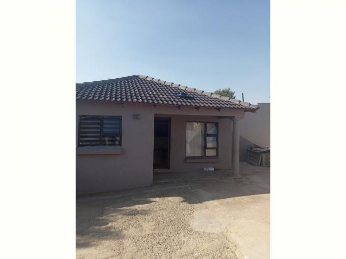 Property For Sale in Pimville Zone 5 - MyRoof.co.za