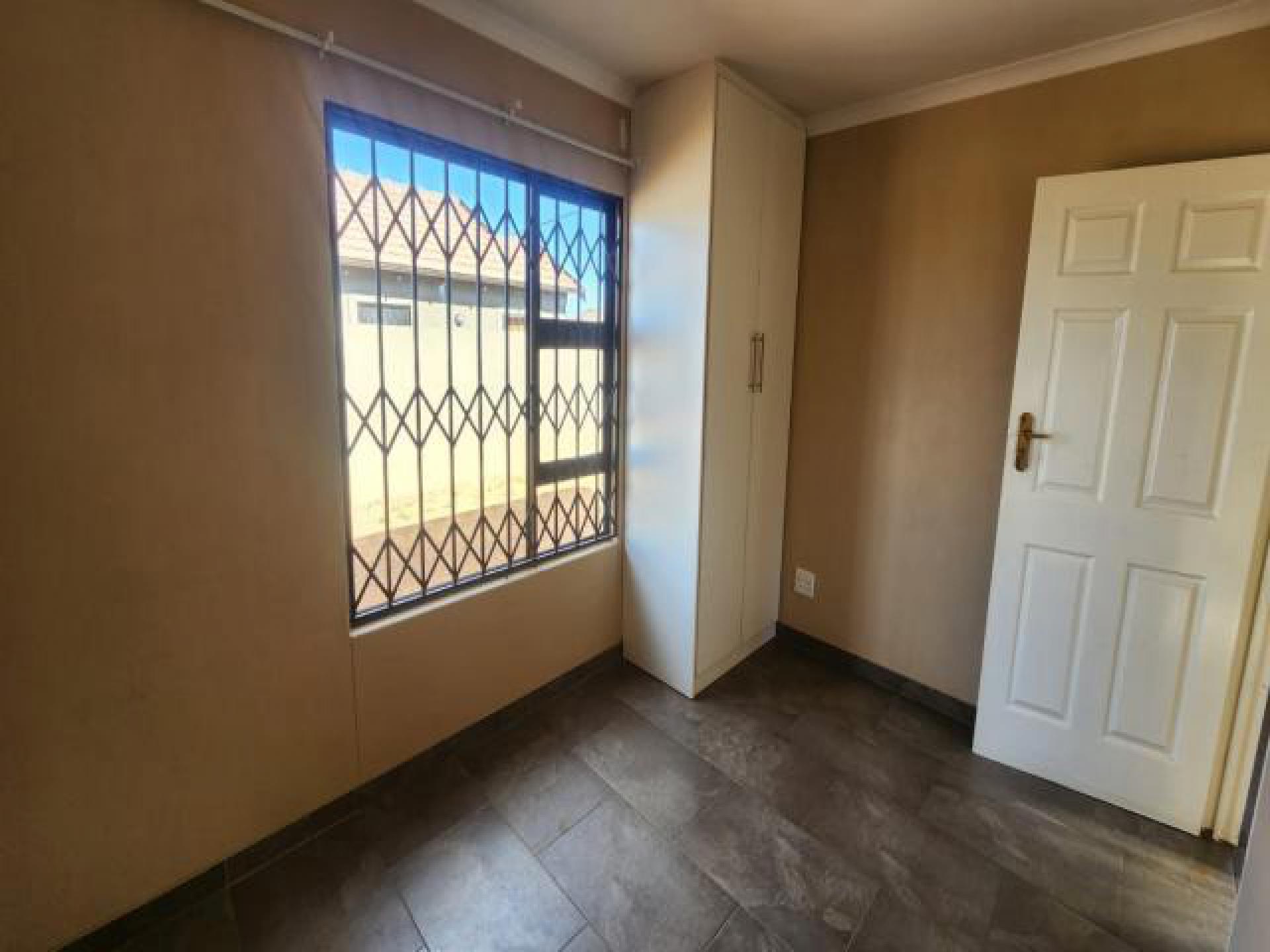 Standard Bank EasySell 2 Bedroom House for Sale in Toekomsru
