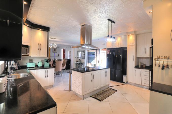 Houses For Sale in Lenasia - MyRoof.co.za